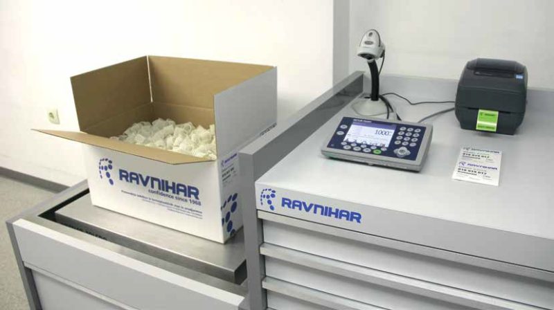 Ravnihar Uses the ICS685 to save order-preparation time